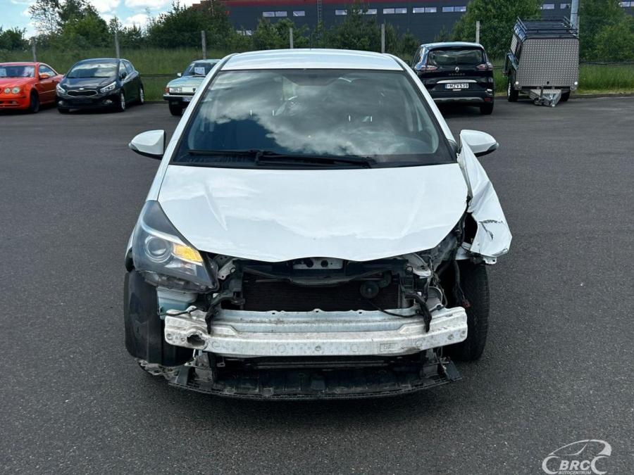 Toyota Yaris 2017 Viļņa, ar dzinēja tilpumu 1.50 L un nobraukumu 232 tūkst. km par 3900 €, foto 6 vietnē AUTOMOTO.COM.LV