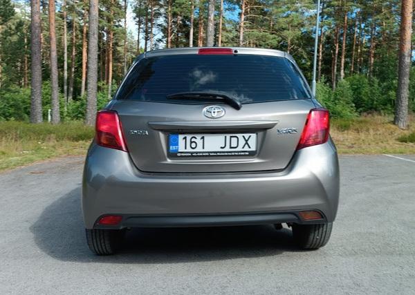 Toyota Yaris 2017 Tallina, ar dzinēja tilpumu 1.30 L un nobraukumu 158 tūkst. km par 6800 €, foto 8 vietnē AUTOMOTO.COM.LV