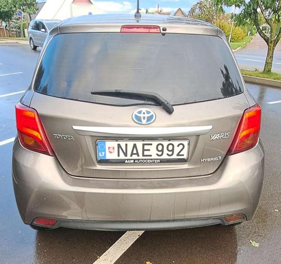 Toyota Yaris 2017 in Utena, with an engine capacity of 1.50 L and mileage of 116 thousand km for 8500 €, photo 5 on AUTOMOTO.COM.LV