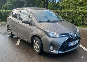 Toyota Yaris 2017 in Utena, with an engine capacity of 1.50 L and mileage of 116 thousand km for 8500 €, photo 7 on AUTOMOTO.COM.LV