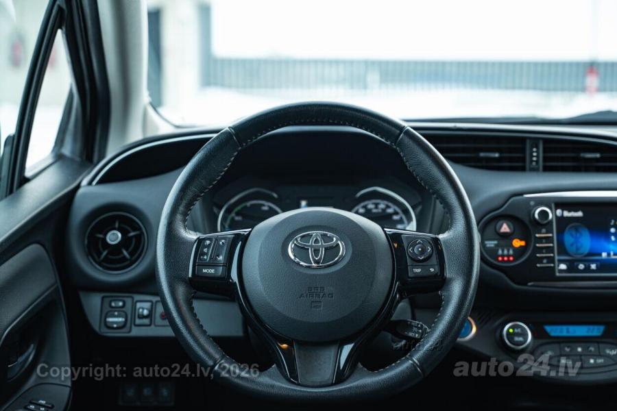 Toyota Yaris 2018 in Tallinn, with an engine capacity of 1.50 L and mileage of 93 thousand km for 12000 €, photo 12 on AUTOMOTO.COM.LV
