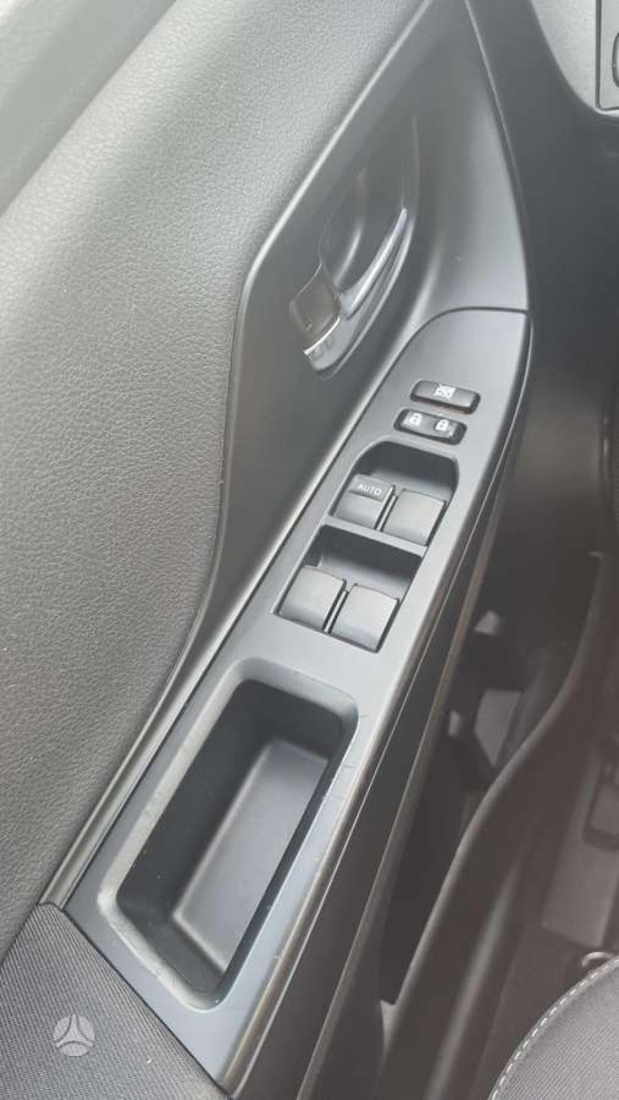 Toyota Yaris 2018 in Klaipeda, with an engine capacity of 1.50 L and mileage of 200 thousand km for 9950 €, photo 12 on AUTOMOTO.COM.LV