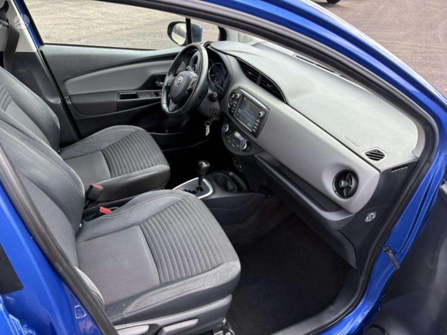 Toyota Yaris 2018 in Radviliskis, with an engine capacity of 1.50 L and mileage of 131 thousand km for 10350 €, photo 10 on AUTOMOTO.COM.LV