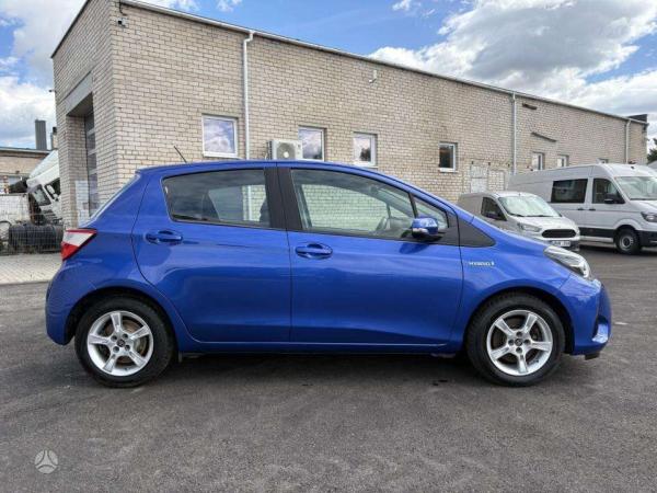 Toyota Yaris 2018 in Radviliskis, with an engine capacity of 1.50 L and mileage of 131 thousand km for 10350 €, photo 9 on AUTOMOTO.COM.LV