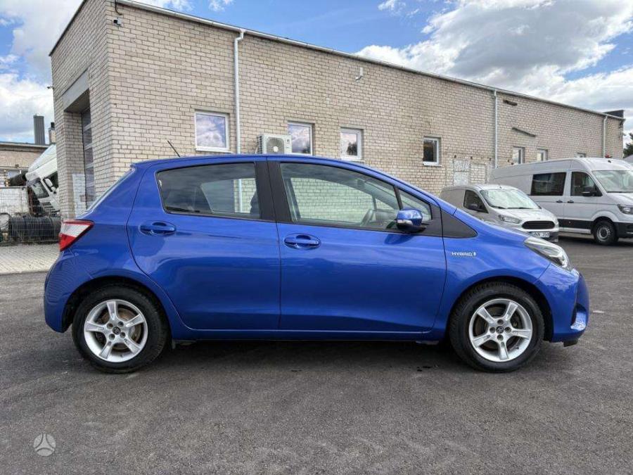 Toyota Yaris 2018 in Radviliskis, with an engine capacity of 1.50 L and mileage of 131 thousand km for 10350 €, photo 9 on AUTOMOTO.COM.LV