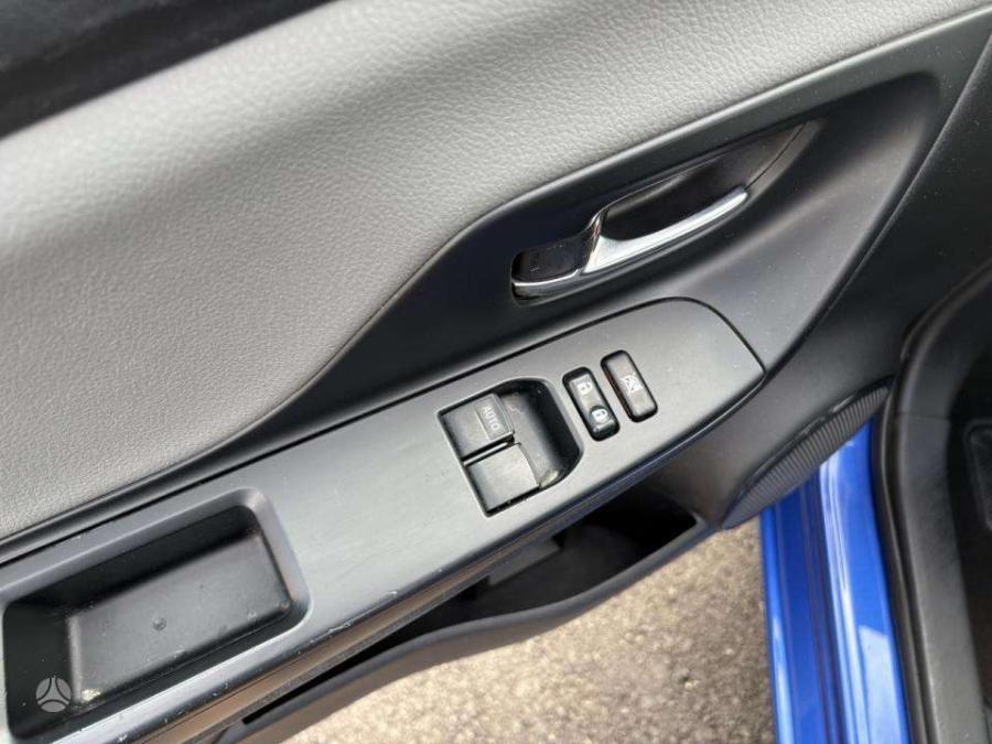 Toyota Yaris 2018 in Radviliskis, with an engine capacity of 1.50 L and mileage of 131 thousand km for 10350 €, photo 15 on AUTOMOTO.COM.LV