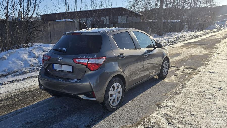 Toyota Yaris 2020 in Vilnius, with an engine capacity of 1.50 L and mileage of 248 thousand km for 8390 €, photo 9 on AUTOMOTO.COM.LV