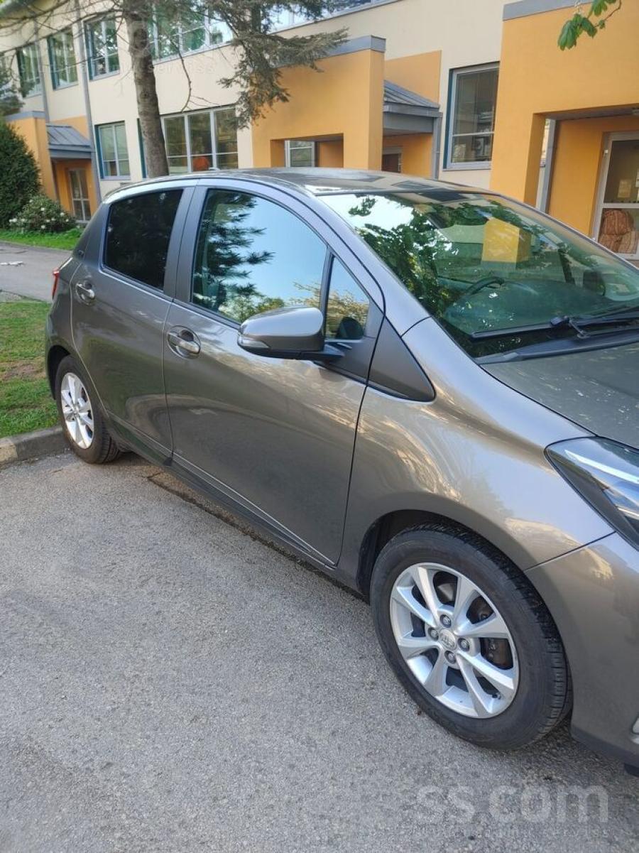 Toyota Yaris 2020 in Riga, with an engine capacity of 1.50 L and mileage of 68 thousand km for 12000 €, photo 3 on AUTOMOTO.COM.LV