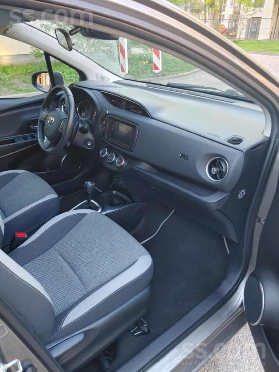 Toyota Yaris 2020 in Riga, with an engine capacity of 1.50 L and mileage of 68 thousand km for 12000 €, photo 9 on AUTOMOTO.COM.LV