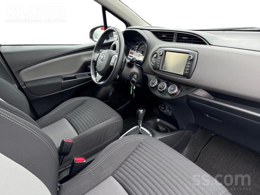Тойота Ярис 2020 в Рига, объемом двигателя 1.50 л и пробегом 72 тыс. км за 11990 €, фото 7 на AUTOMOTO.COM.LV