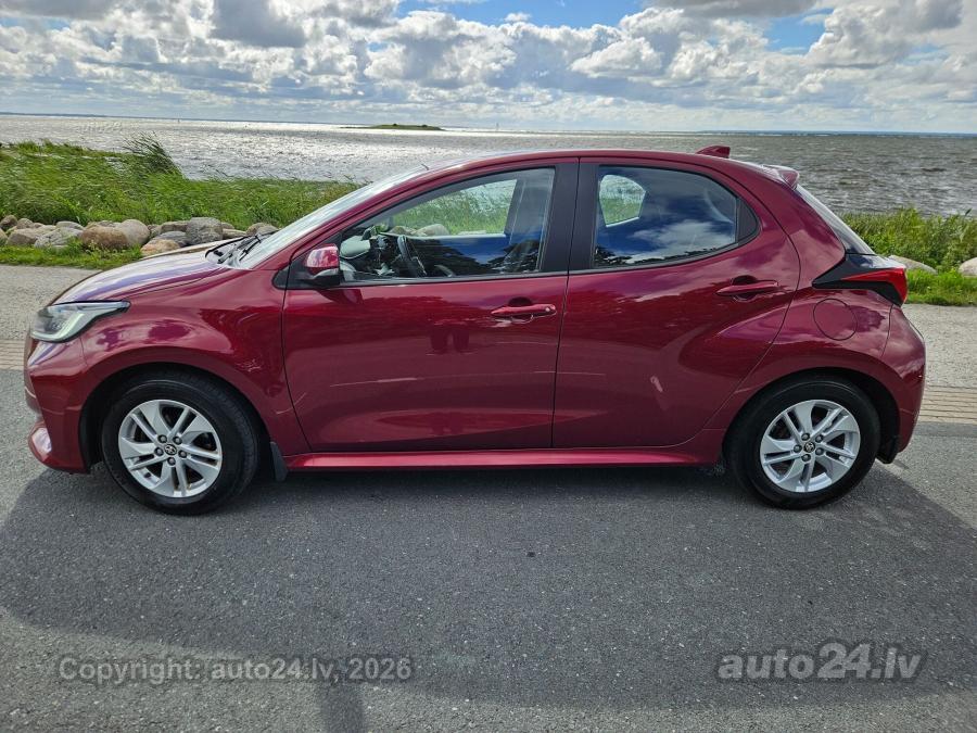 Toyota Yaris 2021 Tallina, ar dzinēja tilpumu 1.50 L un nobraukumu 98 tūkst. km par 15000 €, foto 3 vietnē AUTOMOTO.COM.LV
