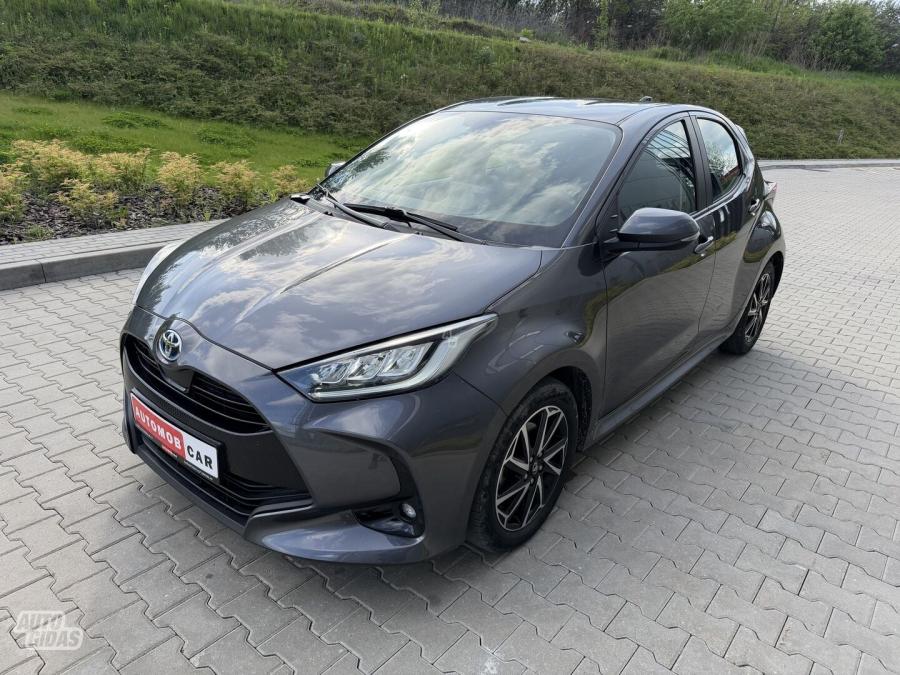Toyota Yaris 2022 in Vilnius, with an engine capacity of 1.50 L and mileage of 91 thousand km for 16250 €, photo 1 on AUTOMOTO.COM.LV