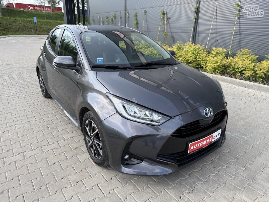 Toyota Yaris 2022 in Vilnius, with an engine capacity of 1.50 L and mileage of 91 thousand km for 16250 €, photo 3 on AUTOMOTO.COM.LV