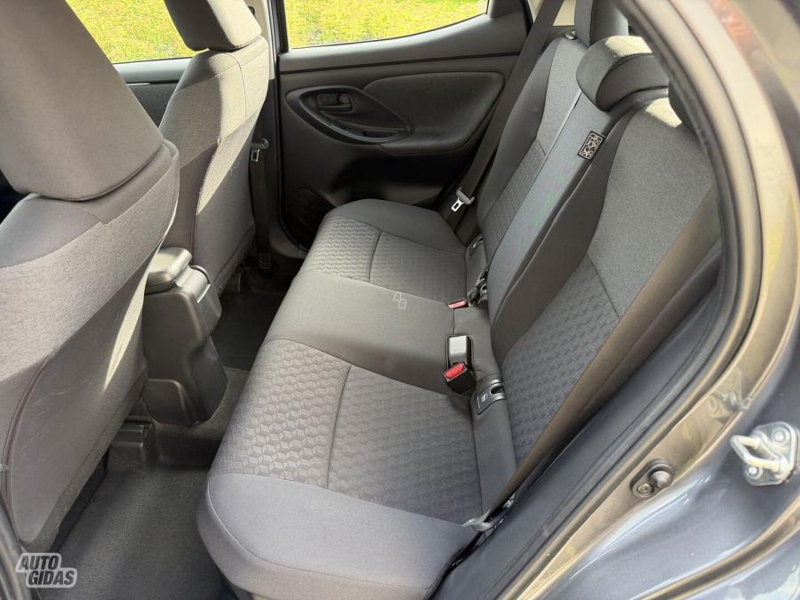 Toyota Yaris 2022 in Vilnius, with an engine capacity of 1.50 L and mileage of 91 thousand km for 16250 €, photo 10 on AUTOMOTO.COM.LV
