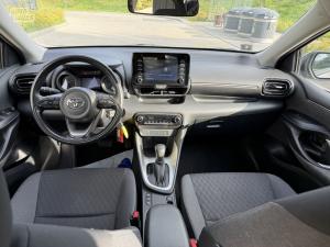 Toyota Yaris 2022 in Vilnius, with an engine capacity of 1.50 L and mileage of 91 thousand km for 16250 €, photo 11 on AUTOMOTO.COM.LV