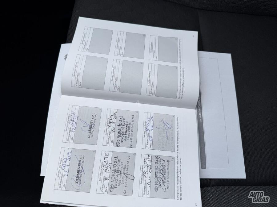 Toyota Yaris 2022 in Vilnius, with an engine capacity of 1.50 L and mileage of 91 thousand km for 16250 €, photo 23 on AUTOMOTO.COM.LV