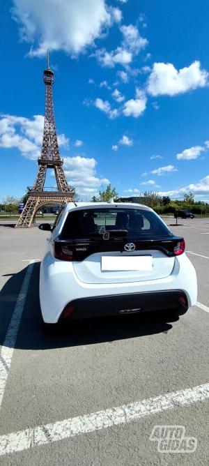 Toyota Yaris 2022 in Mazeikiai, with an engine capacity of 1.50 L and mileage of 35 thousand km for 16500 €, photo 3 on AUTOMOTO.COM.LV