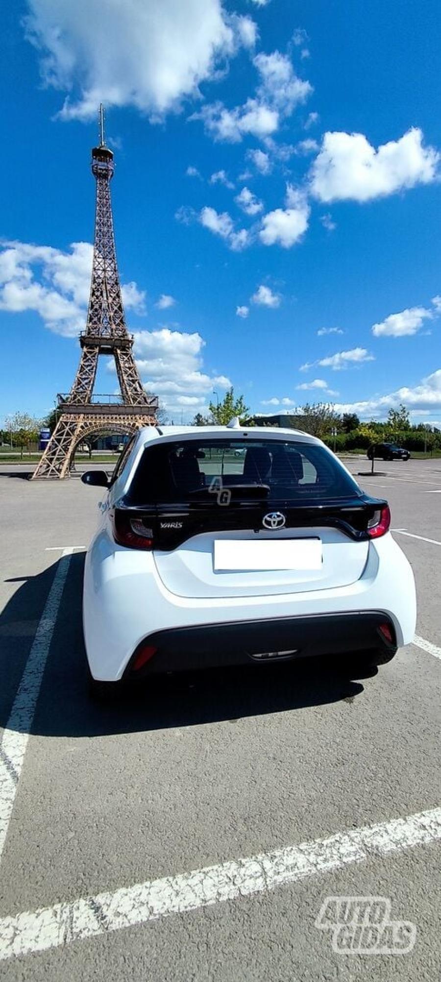 Toyota Yaris 2022 in Mazeikiai, with an engine capacity of 1.50 L and mileage of 35 thousand km for 16500 €, photo 3 on AUTOMOTO.COM.LV