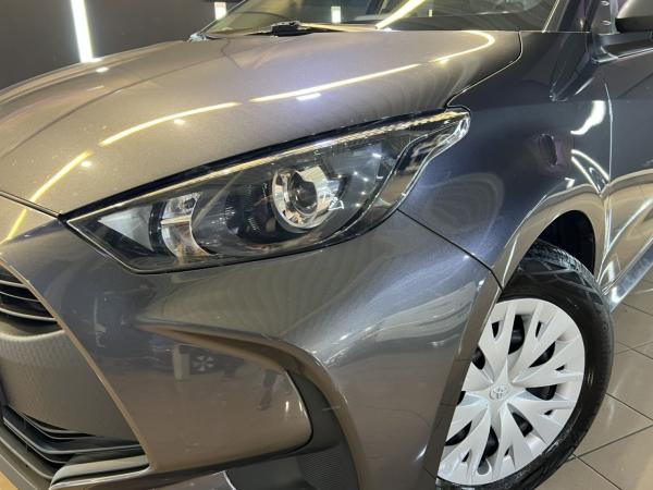 Toyota Yaris 2022 Viļņa, ar dzinēja tilpumu 1.50 L un nobraukumu 120 tūkst. km par 13500 €, foto 3 vietnē AUTOMOTO.COM.LV