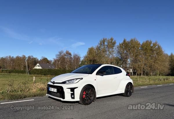 Toyota Yaris 2022 in Tallinn, with an engine capacity of 1.60 L and mileage of 44 thousand km for 35990 €, photo 5 on AUTOMOTO.COM.LV