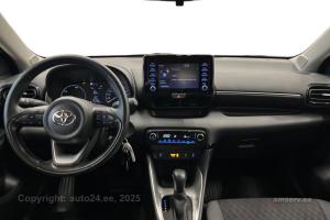 Toyota Yaris 2023 in Parnu, with an engine capacity of 1.50 L and mileage of 20 thousand km for 20290 €, photo 8 on AUTOMOTO.COM.LV