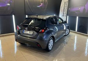 Toyota Yaris 2023 Viļņa, ar dzinēja tilpumu 1.50 L un nobraukumu 85 tūkst. km par 15950 €, foto 3 vietnē AUTOMOTO.COM.LV