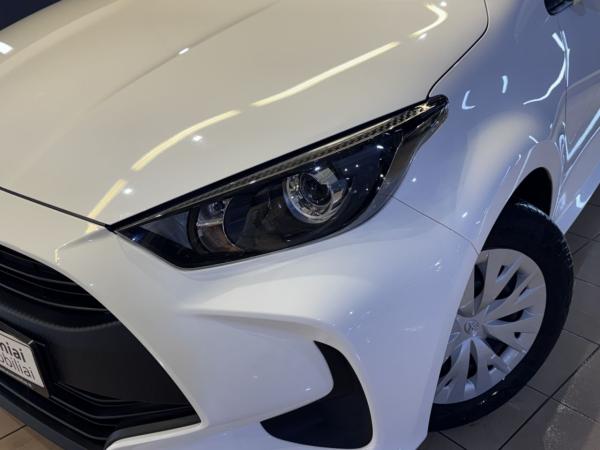 Тойота Ярис 2023 в Вильнюс на AUTOMOTO.COM.LV Тойота Ярис 2023 в Вильнюс, объемом двигателя 1.50 л и пробегом 108 тыс. км за 14500 €, фото 4 на AUTOMOTO.COM.LV