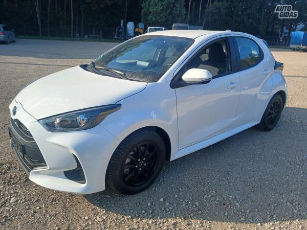 Toyota Yaris 2023 Kelmė, ar dzinēja tilpumu 1.50 L un nobraukumu 17 tūkst. km par 16900 €, foto 1 vietnē AUTOMOTO.COM.LV