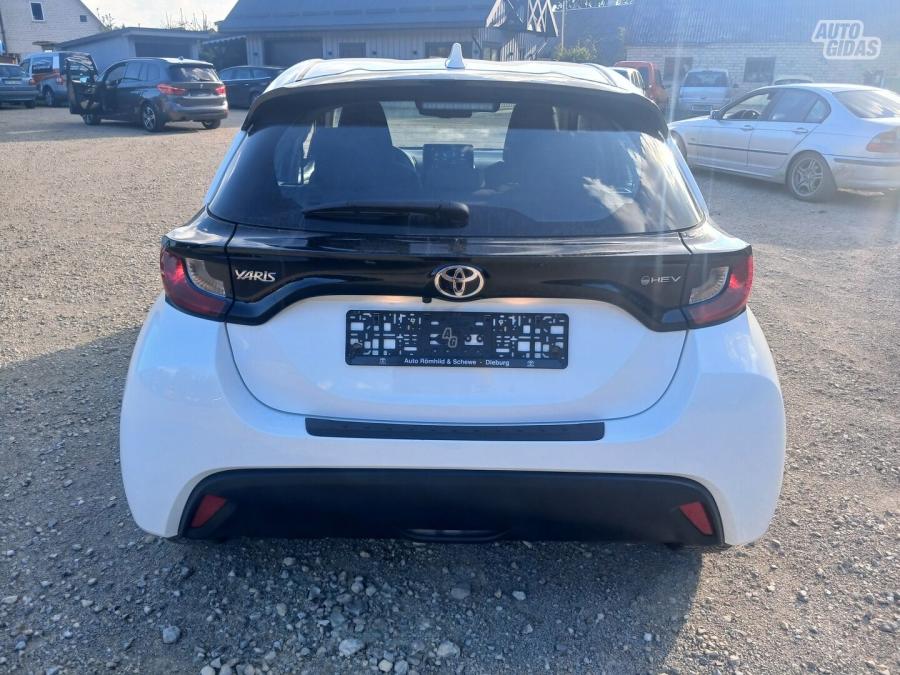 Toyota Yaris 2023 Kelmė, ar dzinēja tilpumu 1.50 L un nobraukumu 17 tūkst. km par 16900 €, foto 7 vietnē AUTOMOTO.COM.LV
