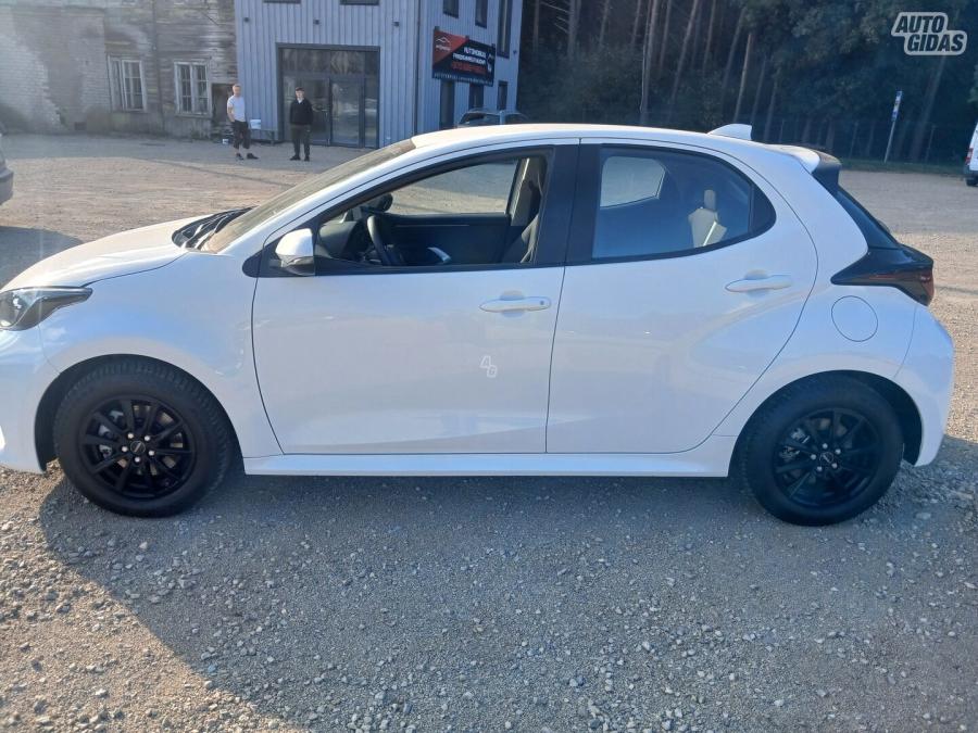 Toyota Yaris 2023 Kelmė, ar dzinēja tilpumu 1.50 L un nobraukumu 17 tūkst. km par 16900 €, foto 10 vietnē AUTOMOTO.COM.LV