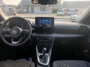 Toyota Yaris 2023 Kelmė, ar dzinēja tilpumu 1.50 L un nobraukumu 17 tūkst. km par 16900 €, foto 13 vietnē AUTOMOTO.COM.LV