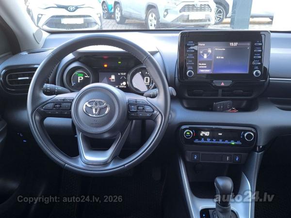 Toyota Yaris 2024 in Tallinn, with an engine capacity of 1.49 L and mileage of 23 thousand km for 21395 €, photo 8 on AUTOMOTO.COM.LV
