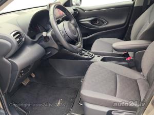 Toyota Yaris 2025 in Tallinn, with an engine capacity of 1.49 L and mileage of 19 thousand km for 23995 €, photo 12 on AUTOMOTO.COM.LV