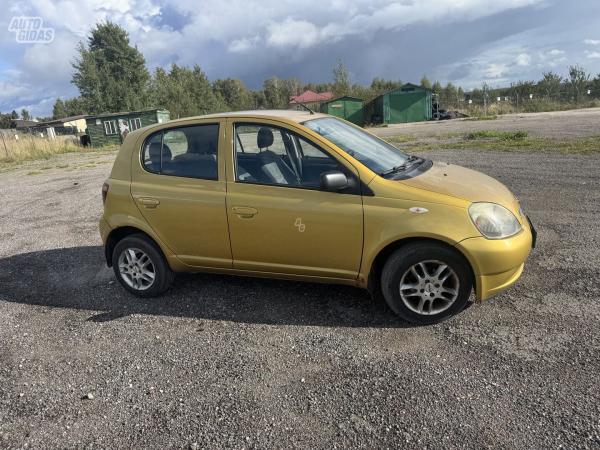 Toyota Yaris 2000 Viļņa vietnē Toyota Yaris 2000 Viļņa, ar dzinēja tilpumu 1.30 L un nobraukumu 189 tūkst. km par 1450 €, foto 4 vietnē AUTOMOTO.COM.LV
