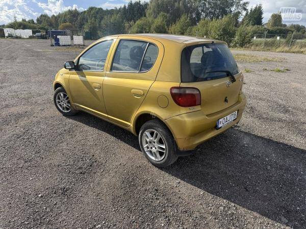 Toyota Yaris 2000 Viļņa vietnē Toyota Yaris 2000 Viļņa, ar dzinēja tilpumu 1.30 L un nobraukumu 189 tūkst. km par 1450 €, foto 7 vietnē AUTOMOTO.COM.LV
