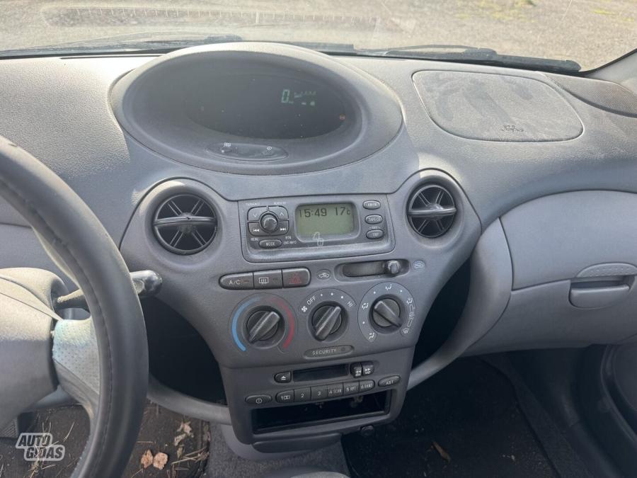 Тойота Ярис 2000 в Вильнюс, объемом двигателя 1.30 л и пробегом 189 тыс. км за 1450 €, фото 15 на AUTOMOTO.COM.LV