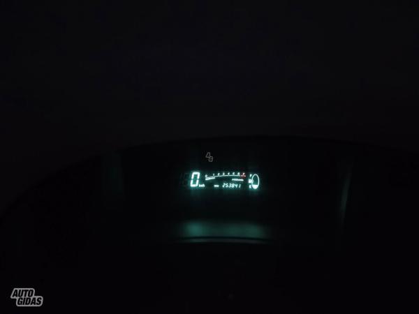 Тойота Ярис 2001 в Вильнюс, объемом двигателя 1.30 л и пробегом 255 тыс. км за 1850 €, фото 10 на AUTOMOTO.COM.LV
