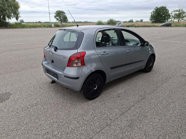 Toyota Yaris 2006 in Marijampole, with an engine capacity of 1.40 L and mileage of 301 thousand km for 1950 €, photo 5 on AUTOMOTO.COM.LV