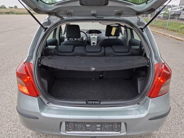 Toyota Yaris 2006 in Marijampole, with an engine capacity of 1.40 L and mileage of 301 thousand km for 1950 €, photo 9 on AUTOMOTO.COM.LV