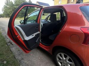 Oranžs Toyota Yaris 2010 Viļņa, ar dzinēja tilpumu 1.30 L un nobraukumu 180 tūkst. km par 3000 €, foto 13 vietnē AUTOMOTO.COM.LV