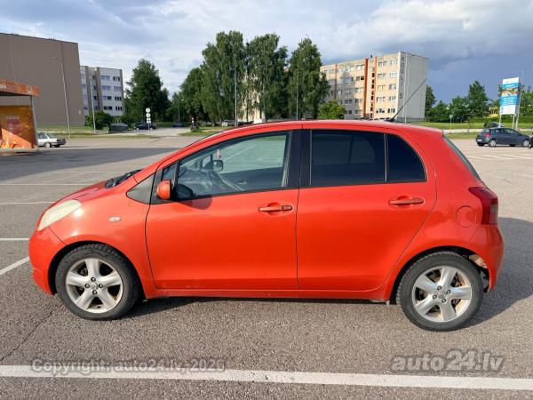 Orange Toyota Yaris 2006 in Voru, with an engine capacity of 1.30 L and mileage of 243 thousand km for 1750 €, photo 3 on AUTOMOTO.COM.LV