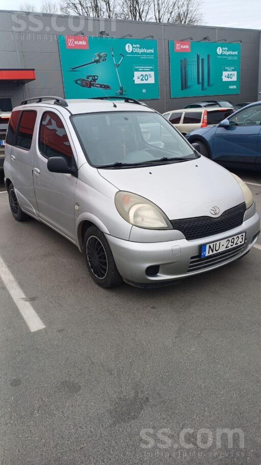 Toyota Yaris 2002 Rīga, ar dzinēja tilpumu 1.40 L un nobraukumu 256 tūkst. km par 700 €, foto 1 vietnē AUTOMOTO.COM.LV