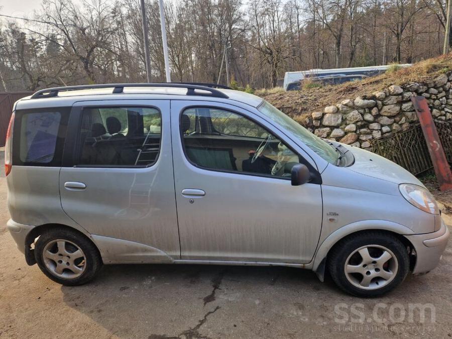 Тойота Ярис 2004 в Рига, объемом двигателя 1.50 л и пробегом 0 тыс. км за 750 €, фото 5 на AUTOMOTO.COM.LV
