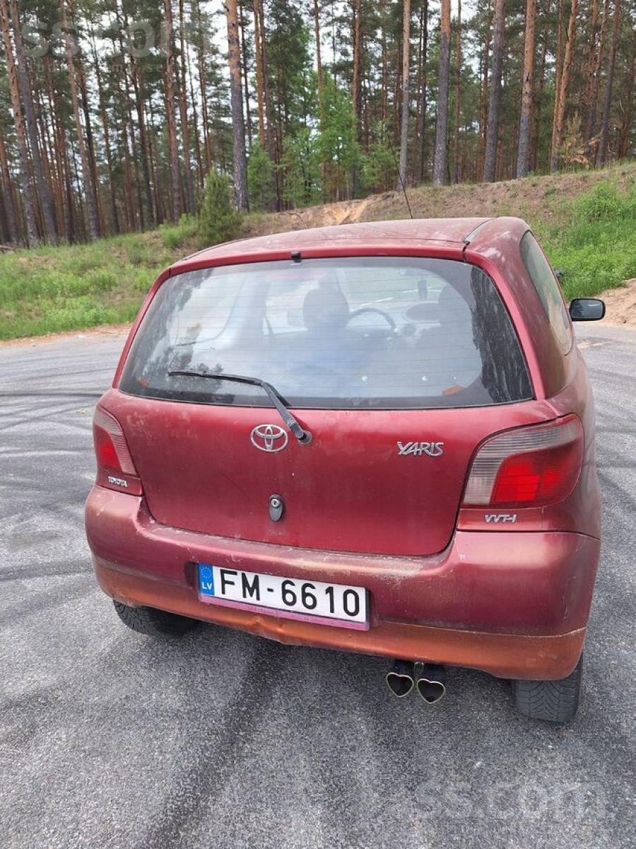 Sarkans Toyota Yaris 2002 Rīga, ar dzinēja tilpumu 1.30 L un nobraukumu 230 tūkst. km par 450 €, foto 7 vietnē AUTOMOTO.COM.LV