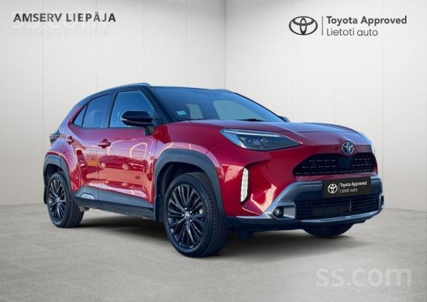 Красный Тойота Ярис 2022 в Лиепая, объемом двигателя 1.50 л и пробегом 48 тыс. км за 25900 €, фото 4 на AUTOMOTO.COM.LV