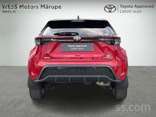 Sarkans Toyota Yaris 2023 Rīga, ar dzinēja tilpumu 1.50 L un nobraukumu 13 tūkst. km par 26990 €, foto 4 vietnē AUTOMOTO.COM.LV