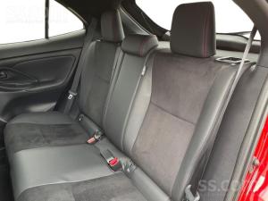 Sarkans Toyota Yaris 2023 Rīga, ar dzinēja tilpumu 1.50 L un nobraukumu 13 tūkst. km par 26990 €, foto 20 vietnē AUTOMOTO.COM.LV
