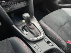 Sarkans Toyota Yaris 2023 Rīga, ar dzinēja tilpumu 1.50 L un nobraukumu 13 tūkst. km par 26990 €, foto 21 vietnē AUTOMOTO.COM.LV