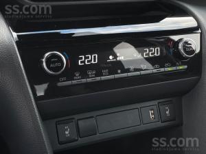Sarkans Toyota Yaris 2023 Rīga, ar dzinēja tilpumu 1.50 L un nobraukumu 13 tūkst. km par 26990 €, foto 28 vietnē AUTOMOTO.COM.LV
