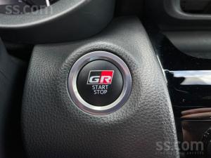 Sarkans Toyota Yaris 2023 Rīga, ar dzinēja tilpumu 1.50 L un nobraukumu 13 tūkst. km par 26990 €, foto 30 vietnē AUTOMOTO.COM.LV